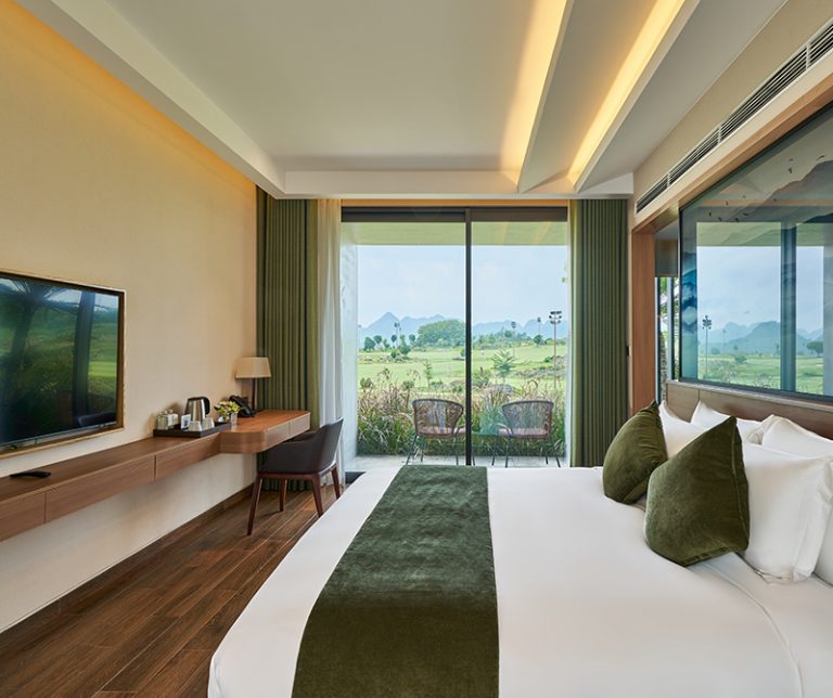 The Five - Official Website